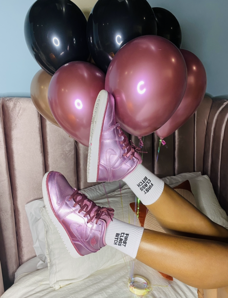 FIRST CLASS BITCH SOCKS – Kicky Mats